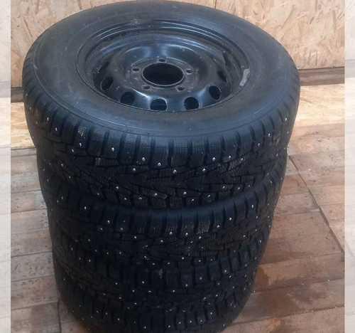 Nokian Tyres Nordman 7 SUV 205/70 R15