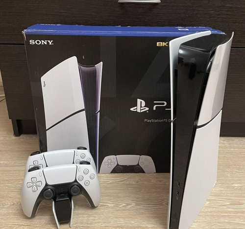 Sony PS5 slim   700 игр