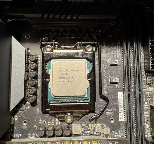 Intel core i7 10700