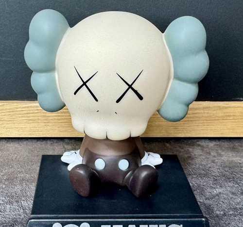 Фигурка kaws 12 см