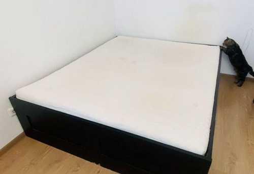 IKEA Кровать двухспальная 160х200 с матрасом