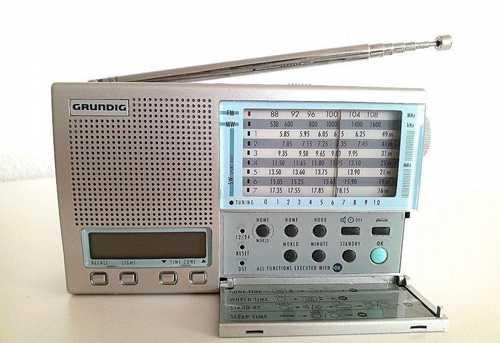 Радиоприемник Grundig Yacht Boy 218