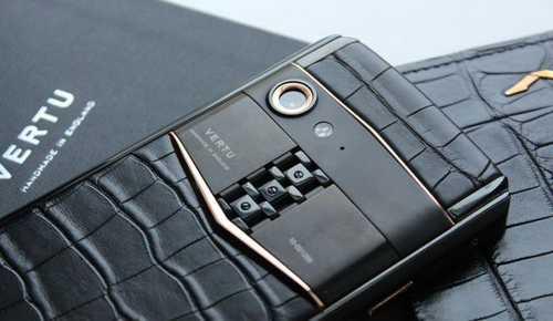 Vertu Aster P Gothic Titanium Gold Alligator