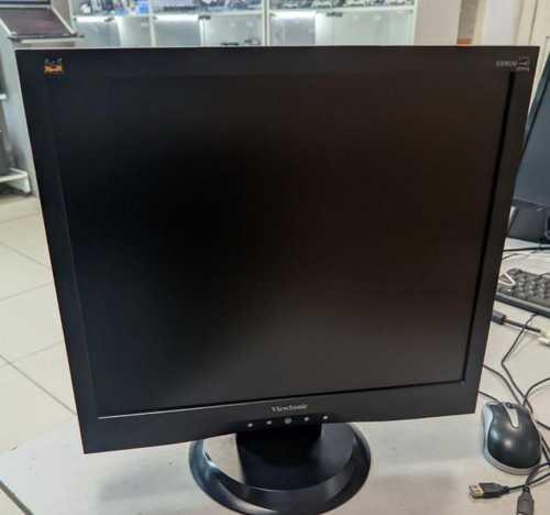 Монитор 19" ViewSonic VA903b (1280x1024 TN VGA)