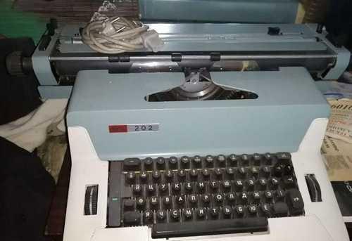 Печатная пишущая машинка daro 202