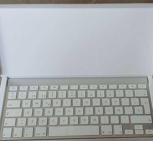 Клавиатура Apple Wireless Keyboard A1314