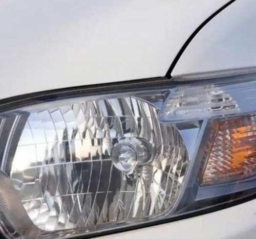 Стекла фар Toyota Highlander II комплект(2007-2010