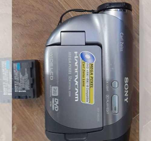 Видеокамера Sony handycam DVD