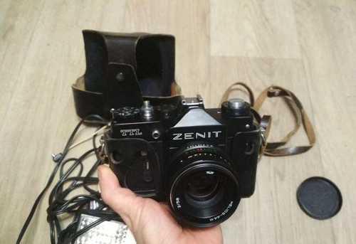 Плёночный фотоаппарат Zenit TTL + 2 вспышки