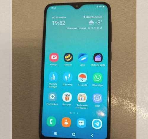 Samsung Galaxy A10, 2/32 ГБ