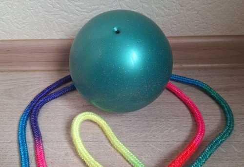Гимнастический мяч, скакалка и купальник 116