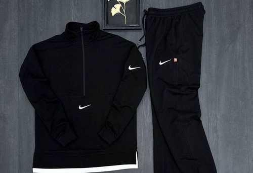 Спортивный костюм весенний Nike