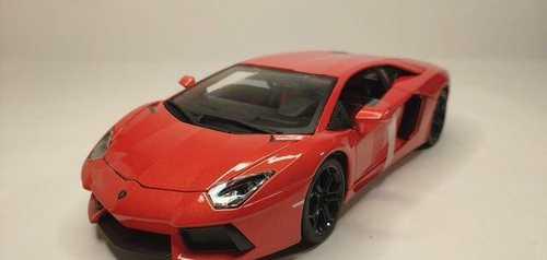 Lamborghini Aventador LP 700-4 Bburago 1:18