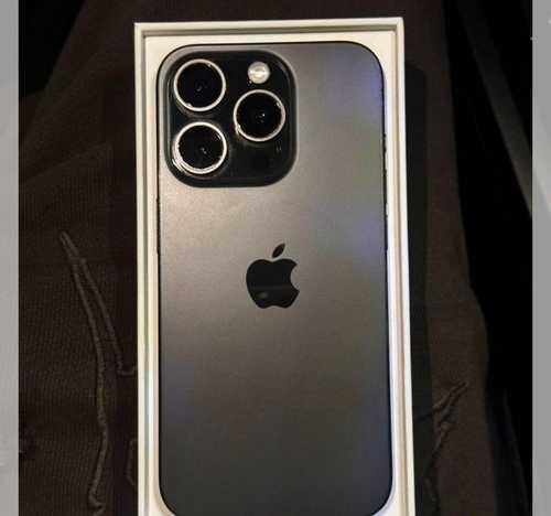 iPhone 15 Pro, 256 ГБ