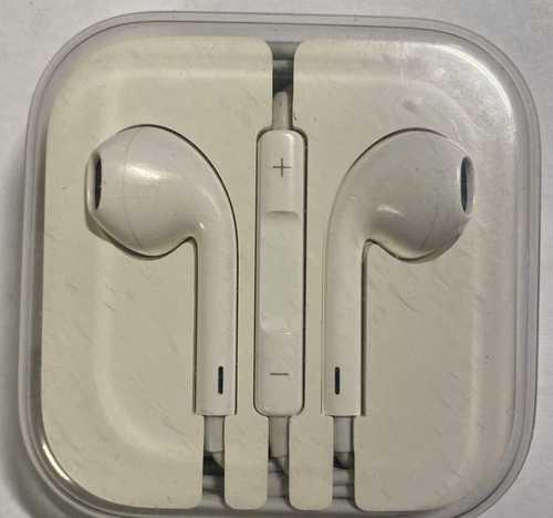 Наушники apple earpods с разъемом lightning