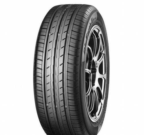 Yokohama BluEarth-ES ES32 225/45 R17 94V