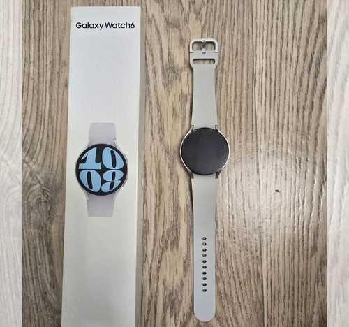 Смарт-часы Samsung Galaxy Watch6 44mm