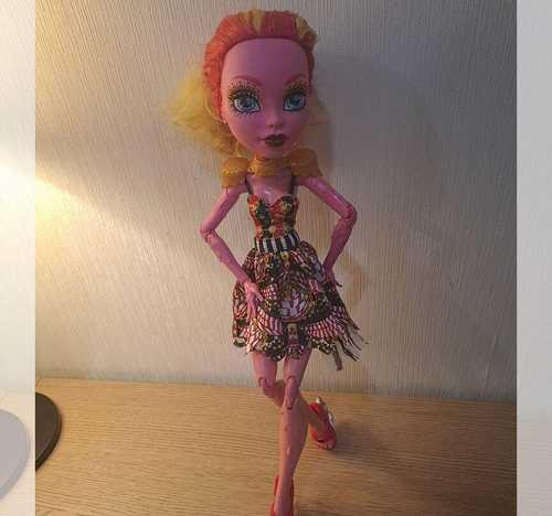 Продаю куклу Monster High Гуллиопа Джеленгтон