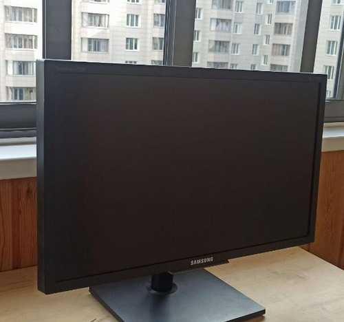 Монитор Samsung SyncMaster F2380