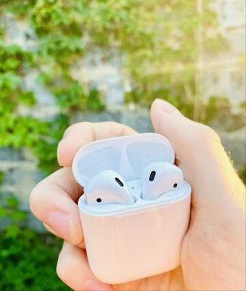 AirPods (1st gen.)