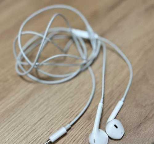 Наушники apple earpods lightning