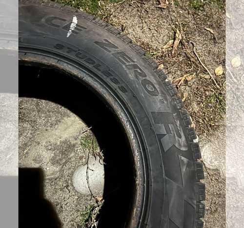 Pirelli Ice Zero FR 195/65 R15