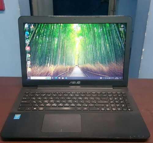 Asus X554L i3-4005U, GF 920M, 8 Gb, 240 Gb, 15.6"