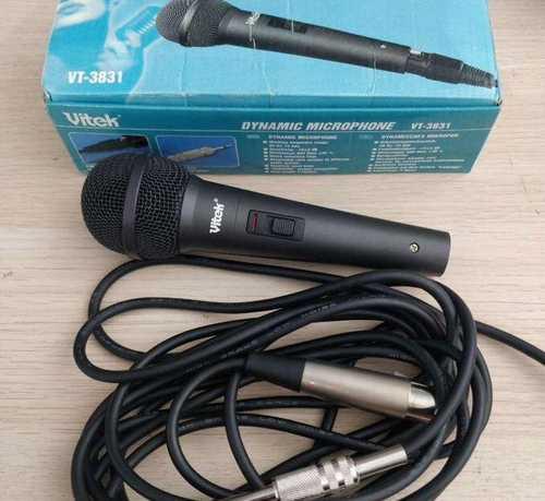 Микрофон проводной для караоке Vitek VT-3831