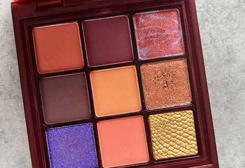 Тени huda beauty wild obsessions chameleon