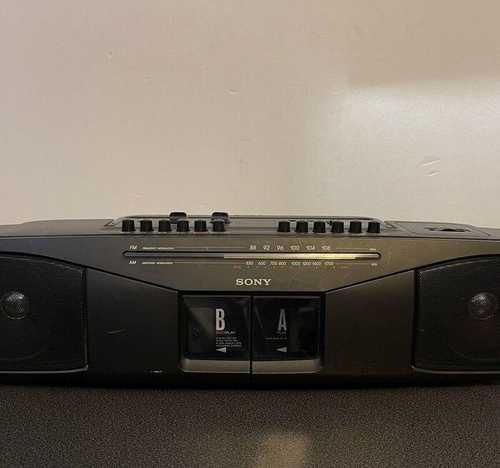 Винтажный стереобумбокс Sony CFS-W304S