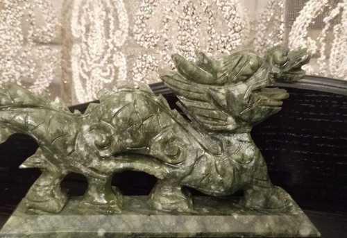 Старинный дракон,нефрит,Китай