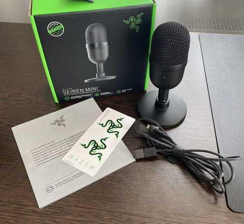 Микрофон Razer Seiren mini