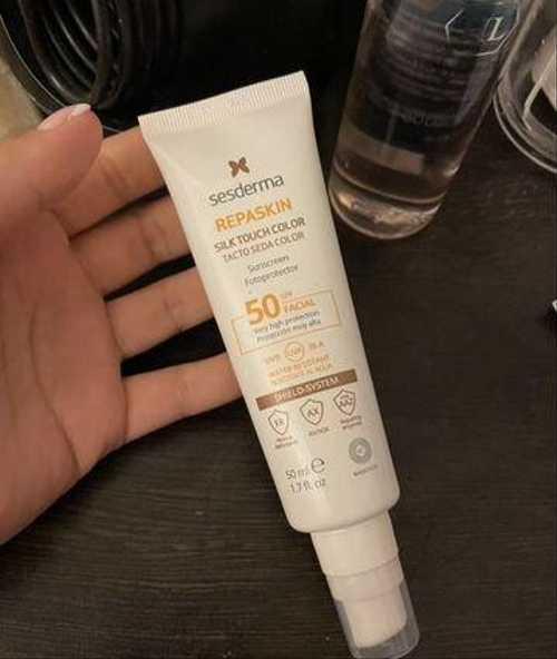 Солнцезащитный крем для лица Sesderma SPF 50