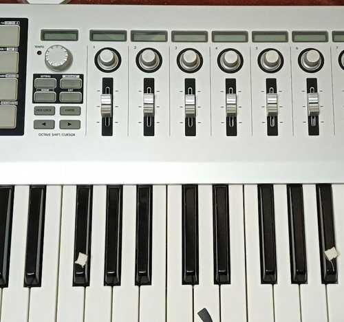 Korg kontrol 49 midi studio controller