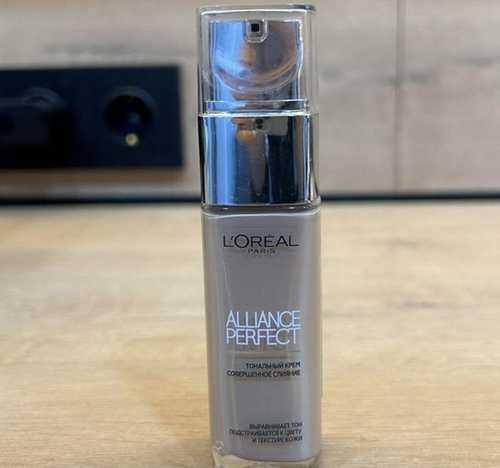 Loreal paris тональный крем