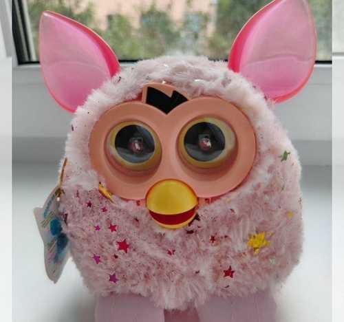 Интерактивная игрушка Furby Пикси