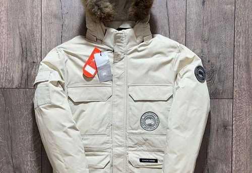 Теплая зимняя куртка Canada Goose