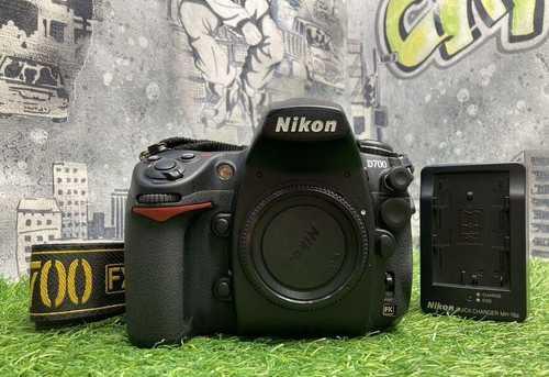 Nikon D700 10.500 кадров