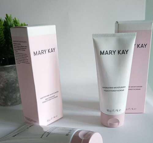 Увлажняющий крем Mary Kay 85 г