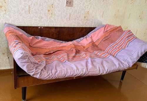 Раздвижная диван-кровать с матрасом