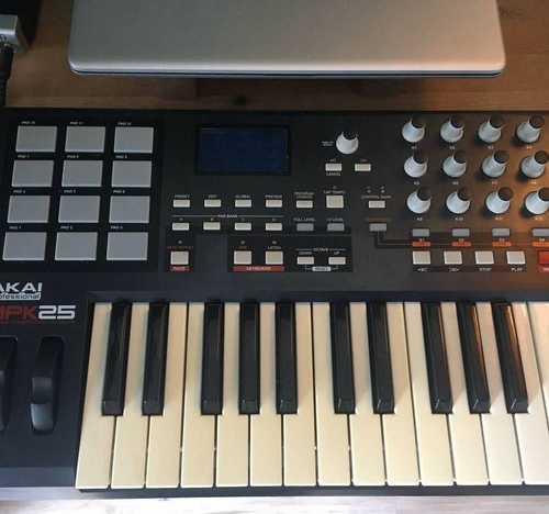 Midi клавиатура Akai Mpk 25