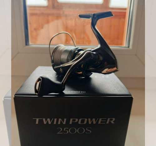 Shimano Twin Power 24 2500S