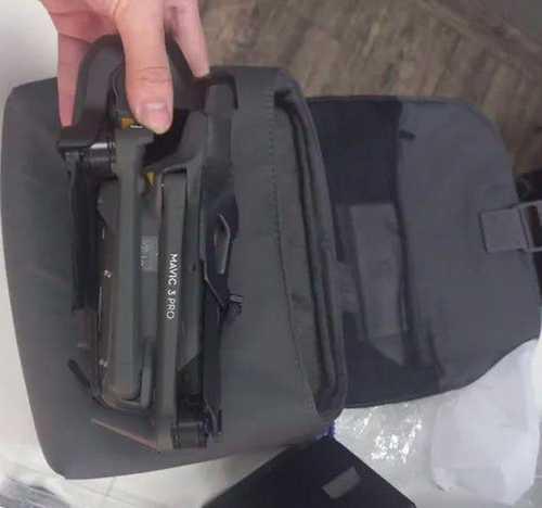 Квадрокоптер DJI Mavic 3 Pro Fly More Combo