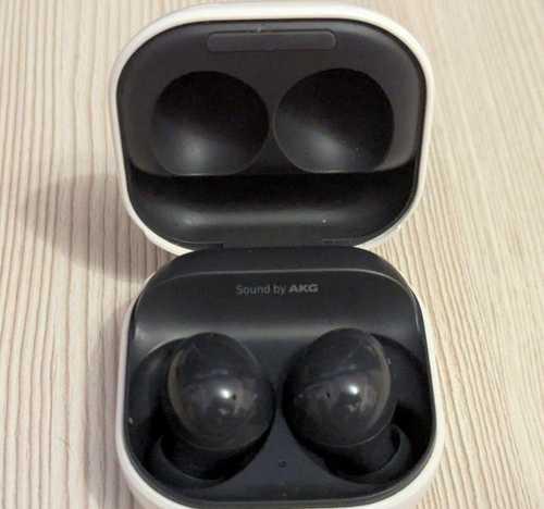 Беспроводные наушники Samsung Galaxy Buds 2