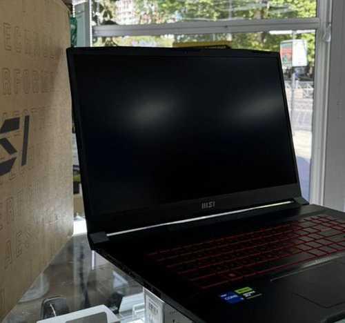 Ноутбук MSI Katana 17" RTX 2050, 16/256Gb, i5-12Th