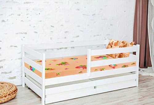 Кроватка из натурального дерева для малыша с борти
