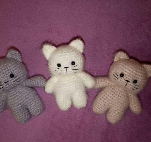 Вязанный котик