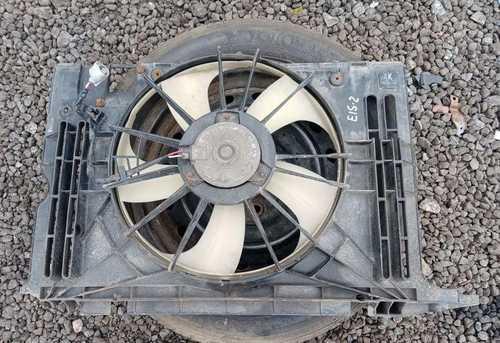 Вентилятор радиатора на Тойота Королла Е15/011 год