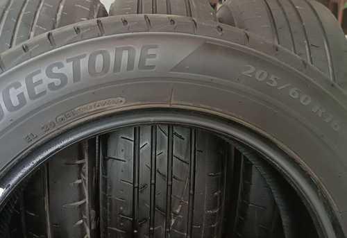 Bridgestone Playz PX-RV II 205/60 R16 92