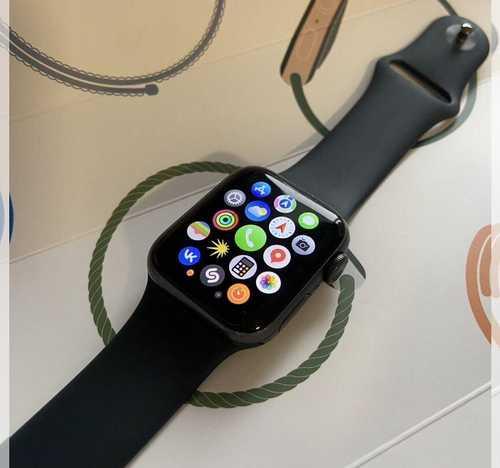 Часы Apple Watch SE 40 mm